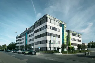 BioNTech progresses CAR-T cell therapy in solid tumors | Biotechnology ...